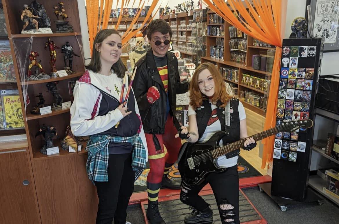 Durham MiniCon Cosplay Contest – Ultimate Comics